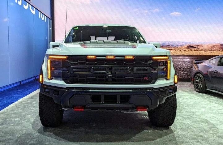 Cận cảnh Ford F-150 Raptor R 2024: Bán tải mạnh nhất thế giới với 730 mã lực
